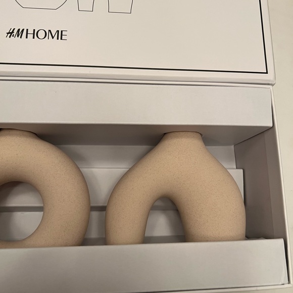 H&M | Other | Nib Hm 3pc Mini Iconic Stoneware Vases Set | Poshmark
